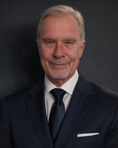 About James Bean | SVN